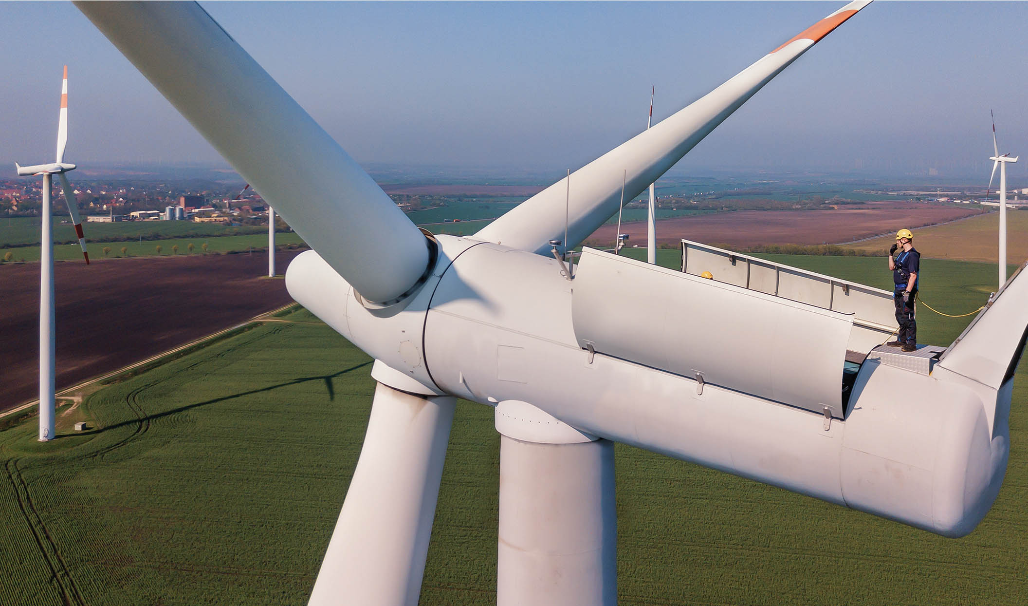Larger Designs: Global market trends in the wind rotor and blade market ...